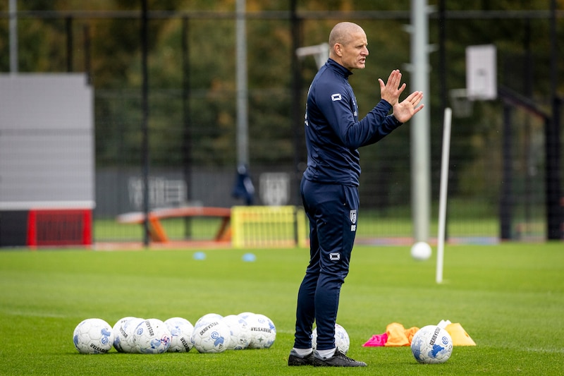 De nieuwe trainer? Bij FC Den Bosch is het nu nog ‘Wie van de drie ...