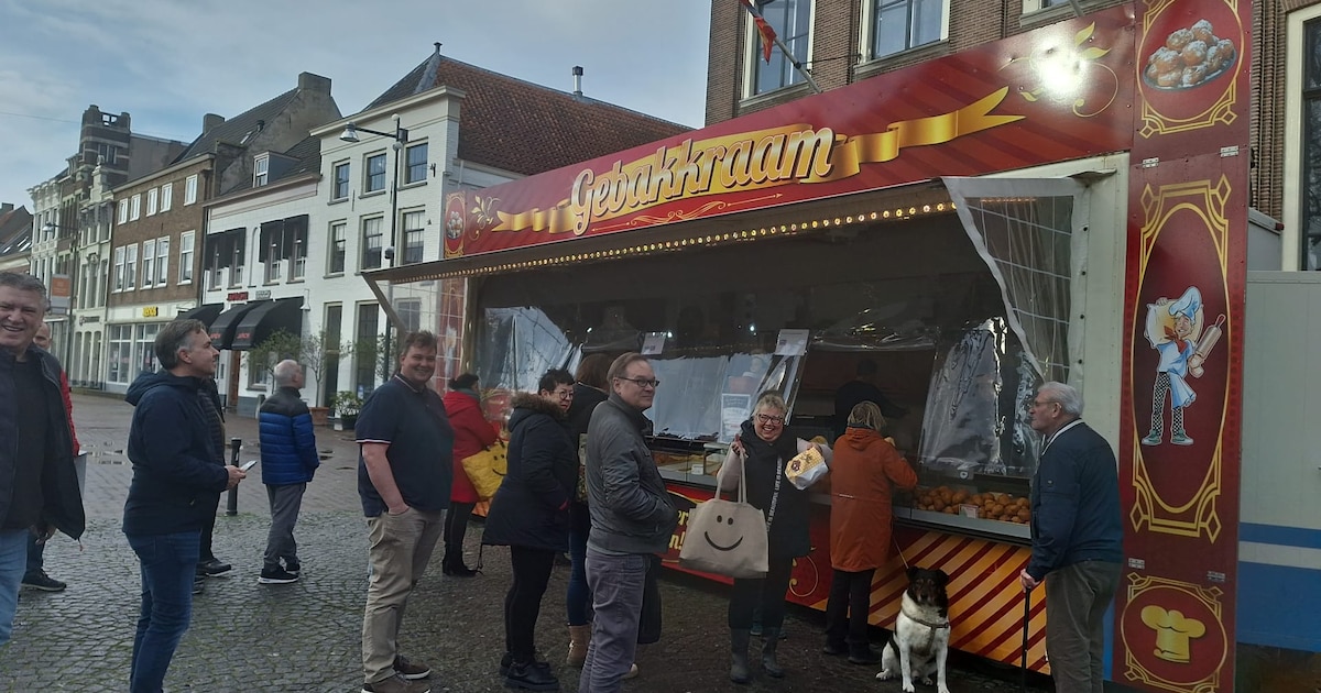 Boze Bommelaren spugen online hun gal over sluiten van oliebollenkraam ...