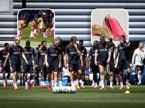Spelers van Oranje massaal op roze schoenen tijdens training in New ...