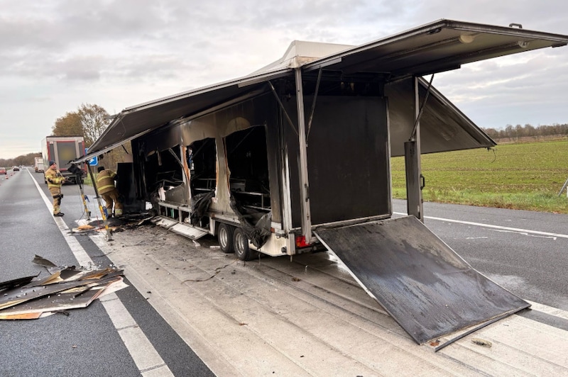 File op A50 richting Arnhem door uitgebrand voertuig bij Ravenstein ...