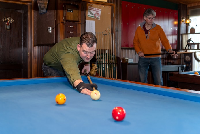 Raymon is Nederlands kampioen, maar is hij nu even goed als de drie grootste Waalwijkse ...