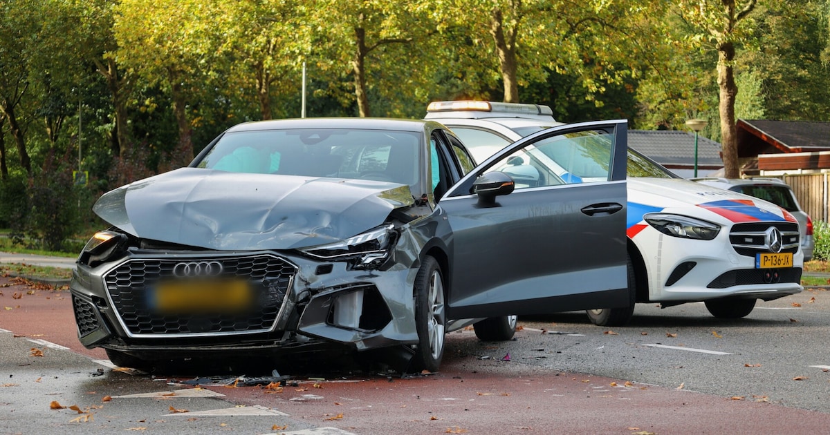 Twee auto’s fors beschadigd bij botsing in Oss | 112 nieuws Oss | bd.nl