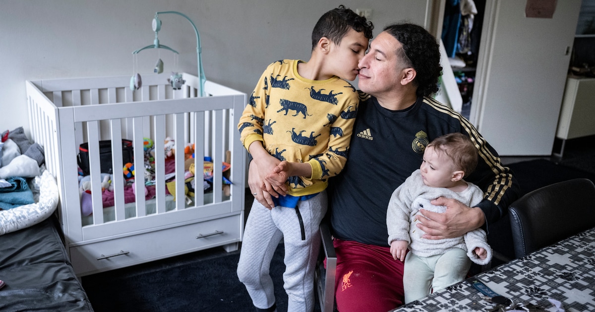 Zijn zus is bang, opa en oma kunnen hem niet aan: ouders autistische ...