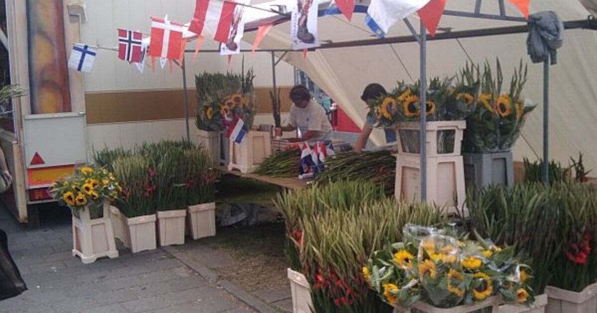 Hendriksen samen met Isa over de meet van Vierdaagse | Oss e.o. | bd.nl
