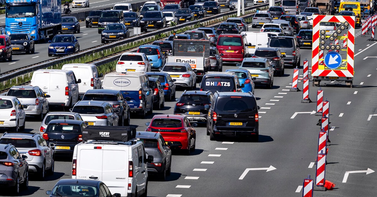 ‘Extreme verkeershinder’ rond Amsterdam dit weekend door werkzaamheden en vakantie | Binnenland ...