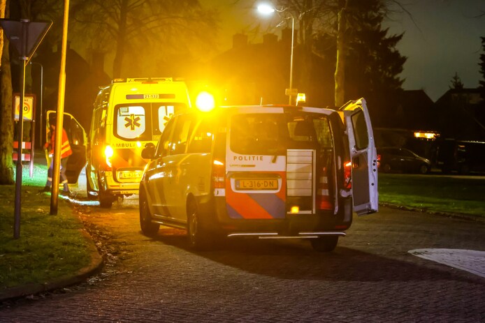 Twee voertuigen flink beschadigd bij aanrijding op kruispunt in Oss | 112 nieuws Oss | bd.nl