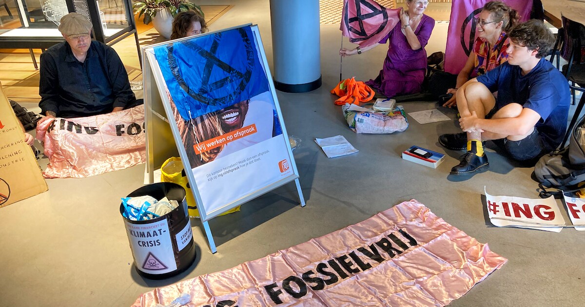 Extinction Rebellion gaat ondanks aangifte door met acties bij ING: ‘We ...