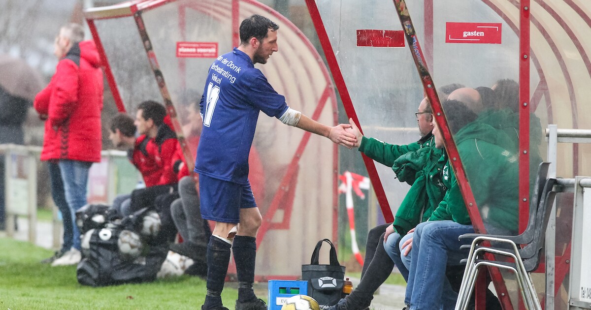 Derde seizoen voor Van Rijn bij EVVC | Amateurvoetbal | bd.nl
