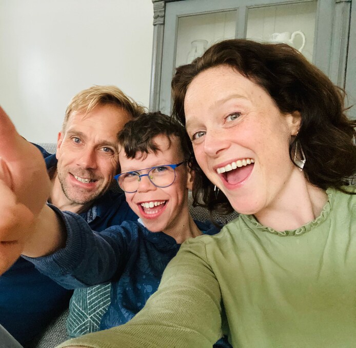 Het doet Maud pijn: zoon Arje (15) hoorde erbij, maar moet toch weg van ...