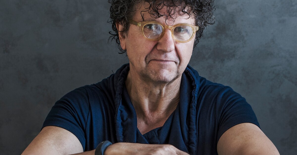 Kunstenaar Twan Hendriks heeft Parkinson, maar gaat niet bij de pakken ...