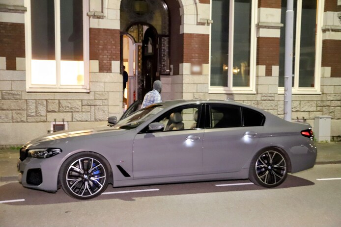 Arnhemmer (24) in Tiel opgepakt voor straatroof in Westervoort | West ...