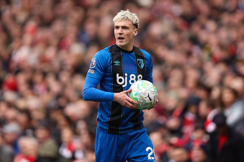 Bournemouth-speler Alex Jiménez uit selectie gezet na seksueel getinte ...