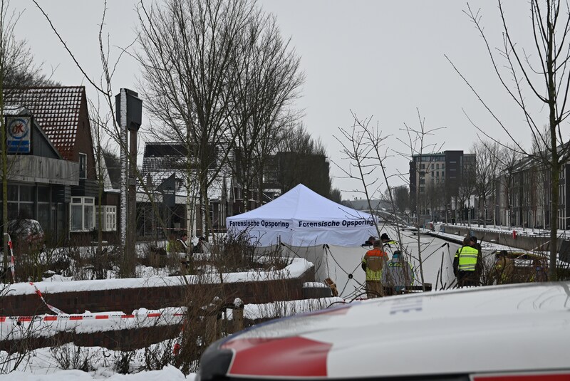 Lichaam Calvin (8) onder het ijs vandaan gehaald, hij speelde buiten ...