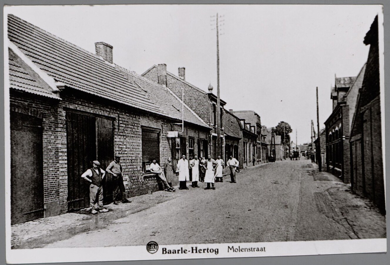 Disco Nel (96) is al 70 jaar cafébazin van Café Nova: ‘Stilzitten is ...