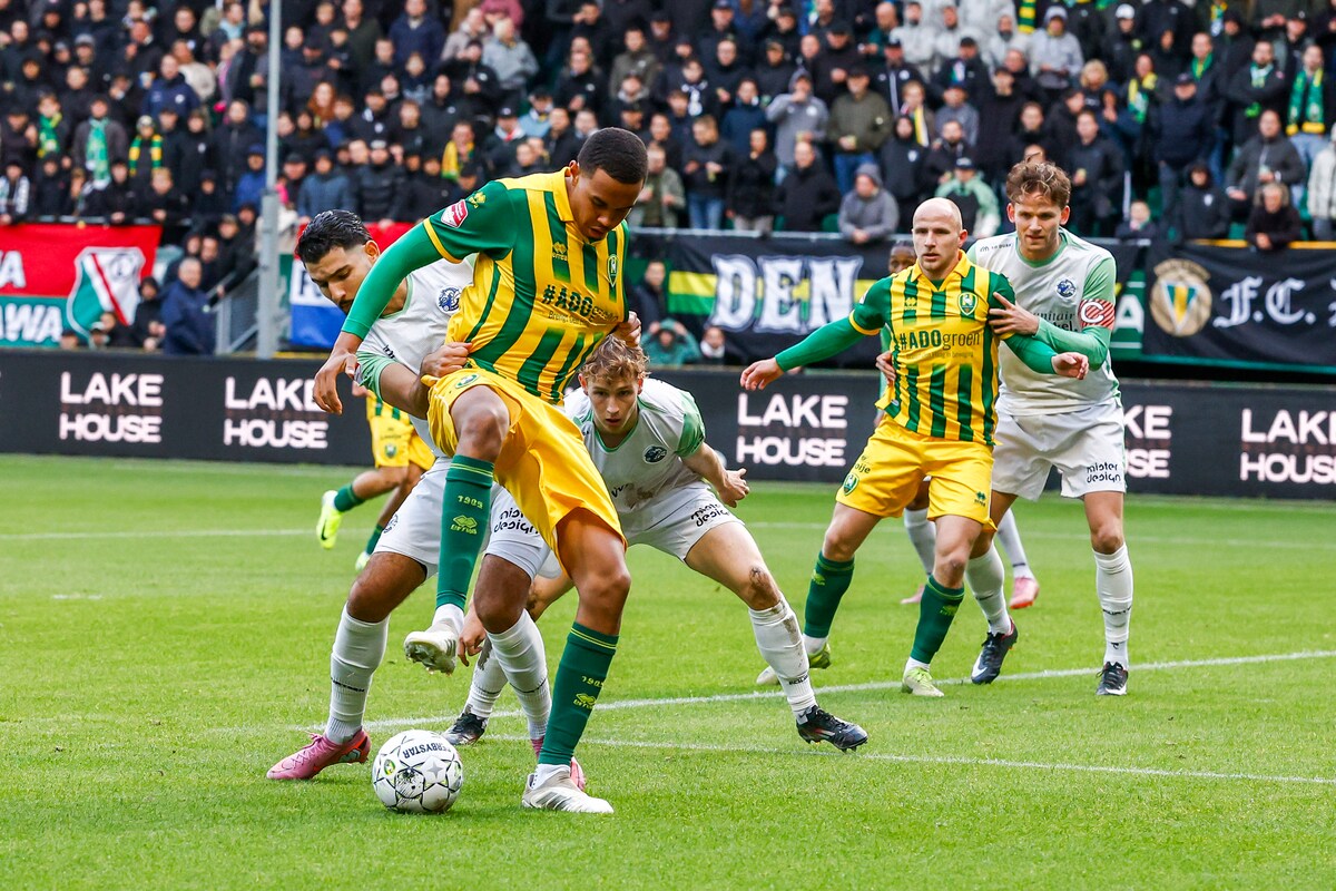 FC Den Bosch weet zich net niet terug te knokken bij ADO en verliest ...