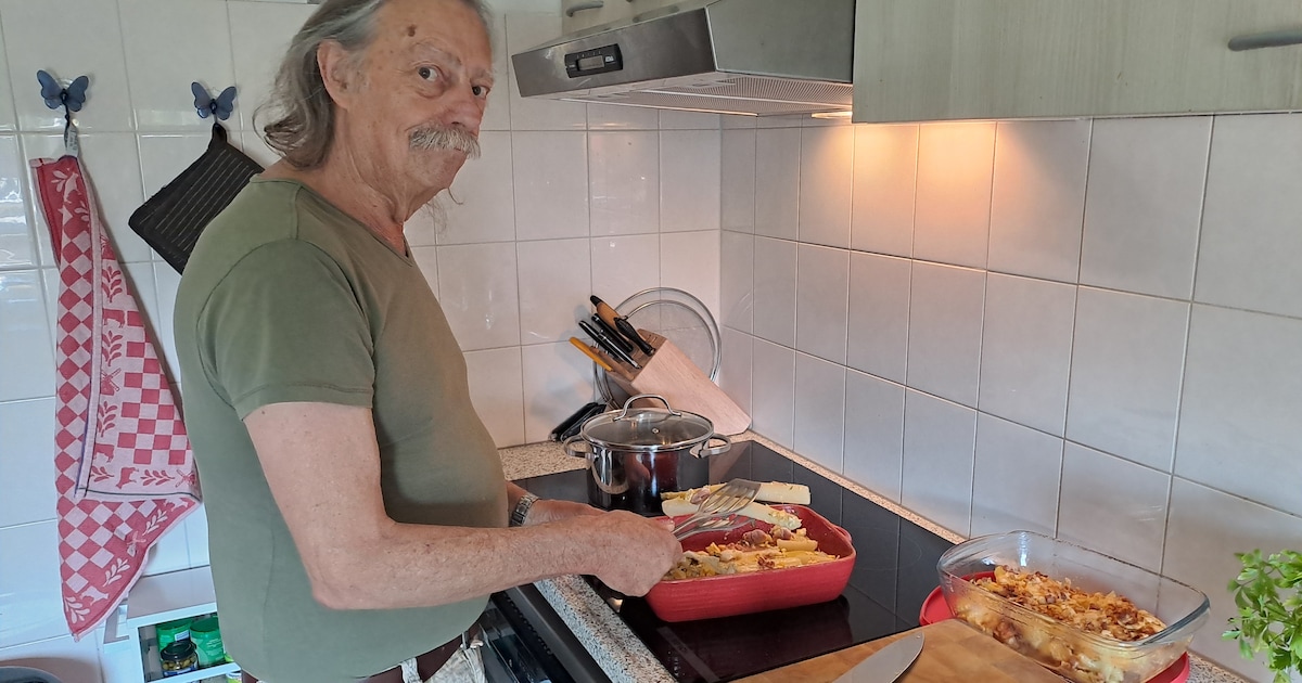 Harry kookt met passie voor buurtgenoten, maar zoekt nog steeds die ene ...