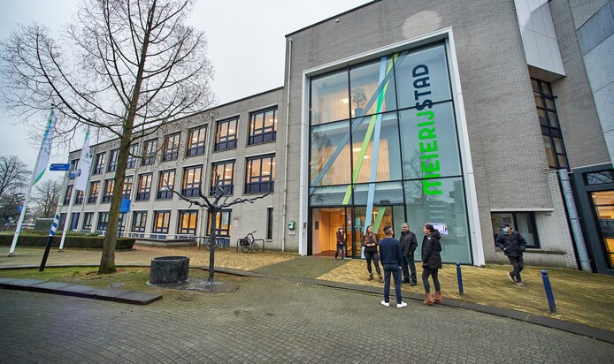 Meierijstad sleept ambtenaren bij bosjes binnen, hoe krijgt de gemeente ...