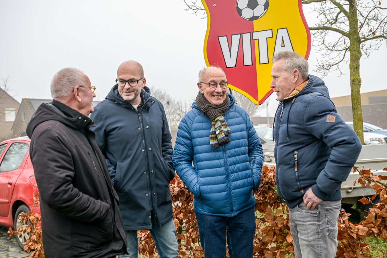 Na turbulente onderhandelingsjaren richt de Megense-Harense fusieclub ...