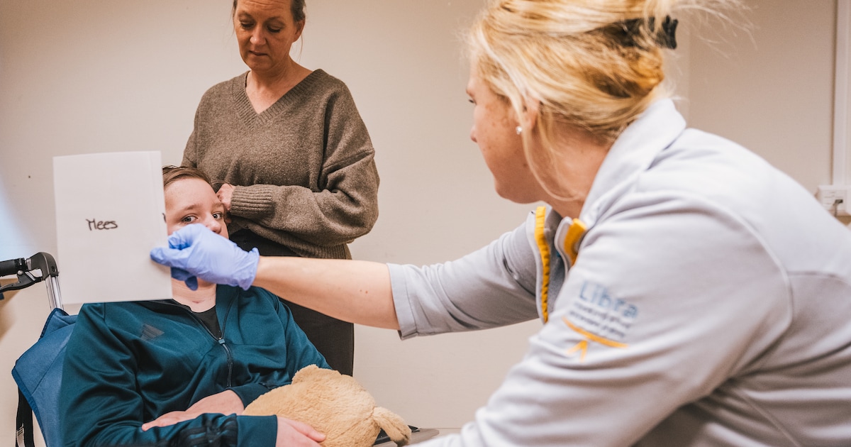 Giel (14) draait zich voor het eerst om na ongeluk: Tilburgse aanpak ...