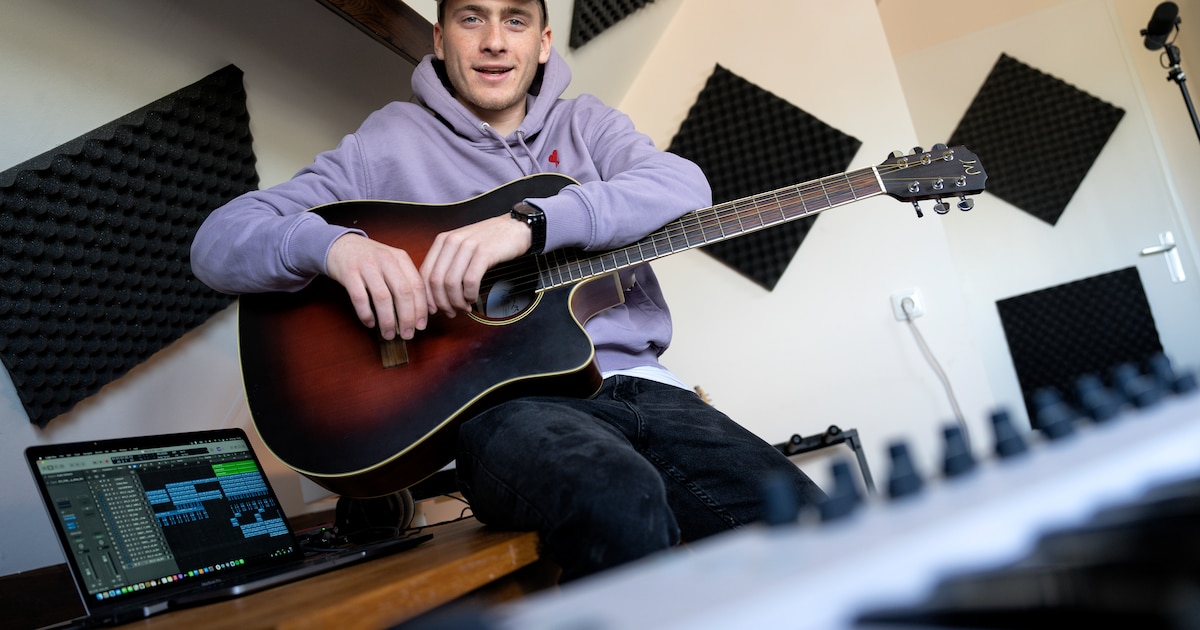 Boaz (19) leerde zingen van Duncan Laurence en heeft nu zijn eerste hit ...