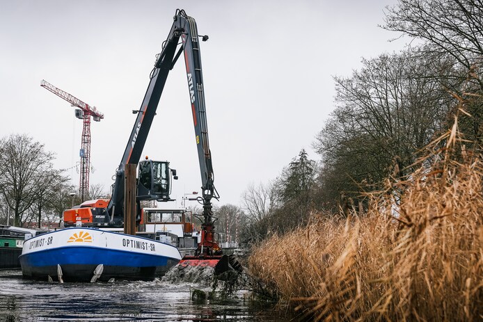 Autootje kwijt? Baggerschip in Piushaven wroet bijzondere vondst uit de ...