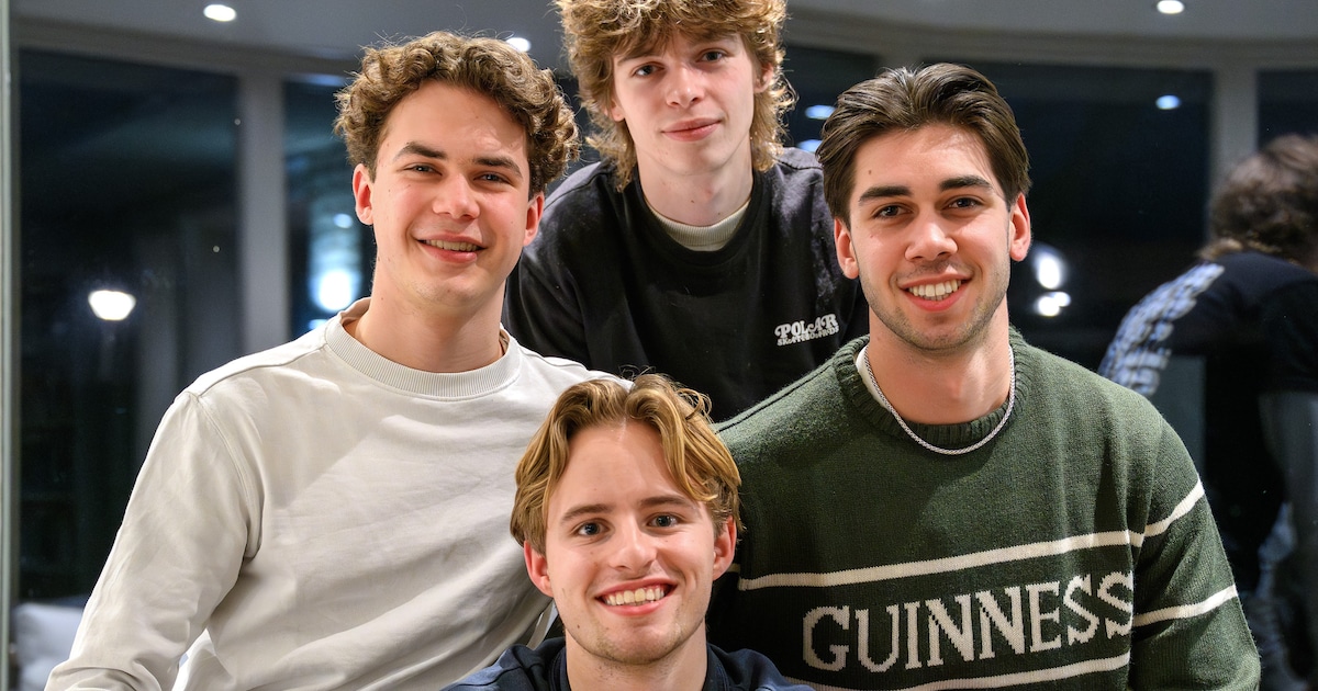 Muzikanten Sem, Kai, Bart en Kay jagen hun droom na: ‘We willen zo ...