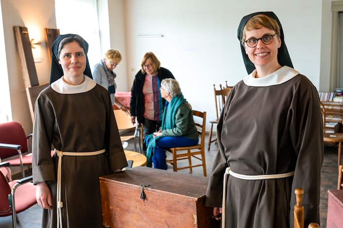Zusters verkopen kloosterschatten voor verbouwing: ‘Mooi als we mensen ...