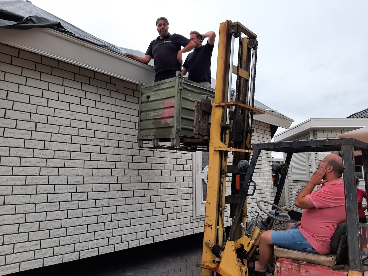 Frans is zijn woonwagen kwijt. Had hij maar, had hij maar ... | Foto ...