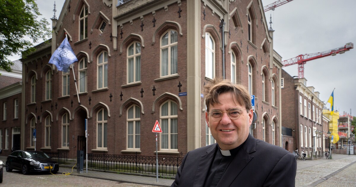 Wonen in de plebanie: de hele dag mensen in je huis, maar ’s avonds ...