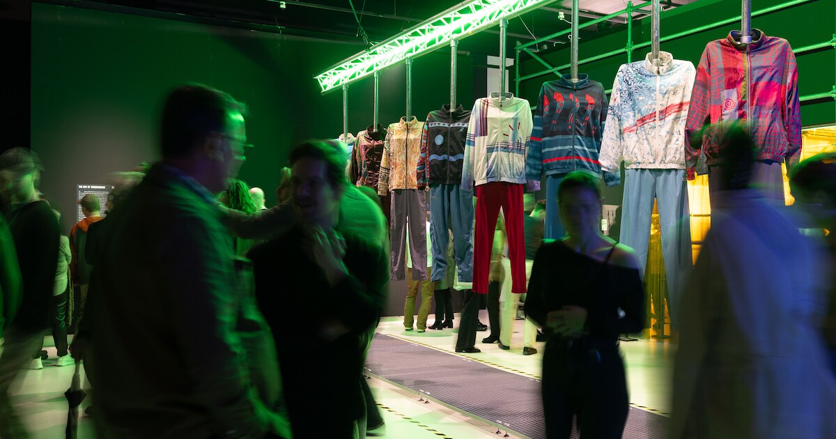 Van synthesizer tot trainingspak; wat zegt design over de dancecultuur ...