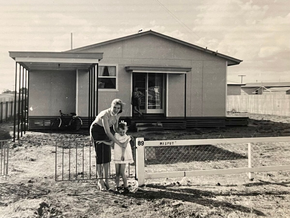Met twee linkerhanden is Johan de Rooij lay preacher in drie kerken ...