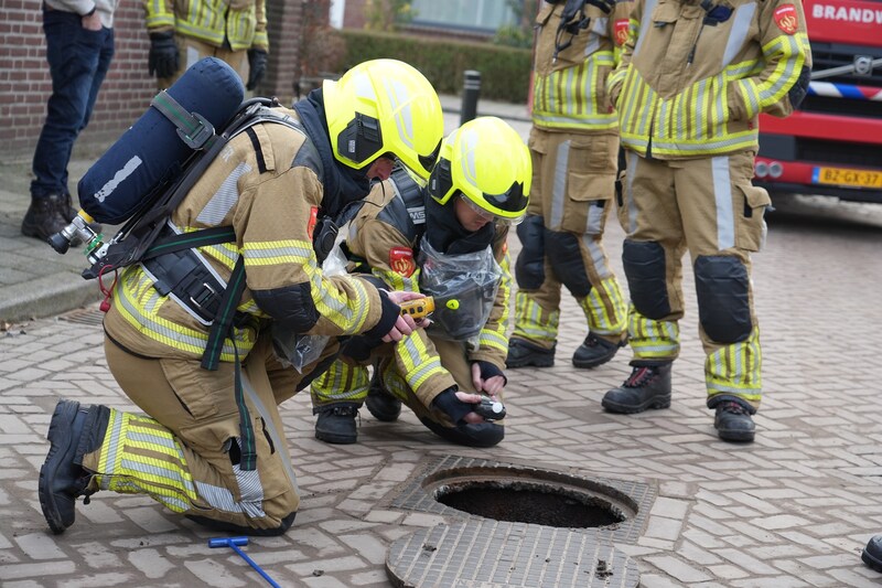 Gaslucht in Rijen: woning ontruimd en deel van wijk afgezet | 112 ...