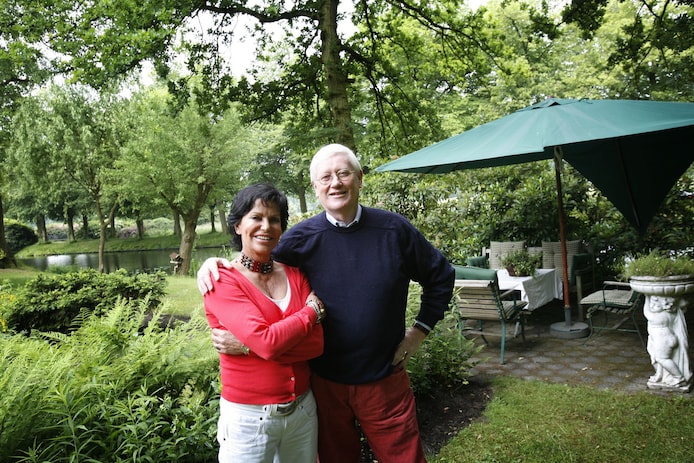 Hans Wiegel en zijn leven in Heeze: van politiek commentaar tot pyjama-rondjes op de oprijlaan ...