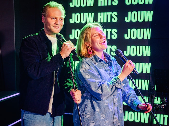 Uitzinnige studenten scoren nummer 1-hit: ‘We staan nu in rijtje met ...