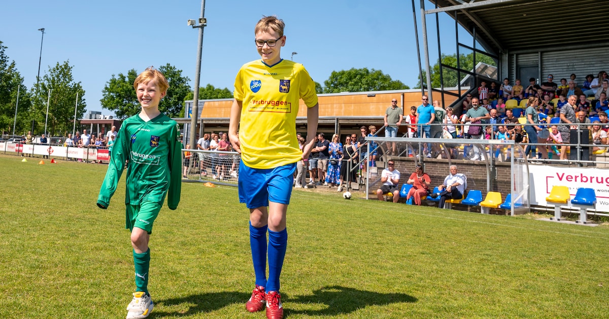 OSS’20 draagt motto ‘méér dan voetbal alleen’ vanaf nu letterlijk ...