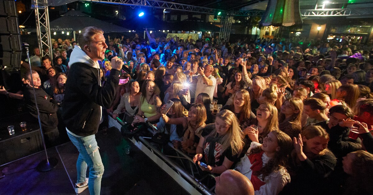 Veghel kan met Mart Hoogkamer ‘zwemmen in de Bacardi Lemon’ | Uden, Veghel e.o. | bd.nl