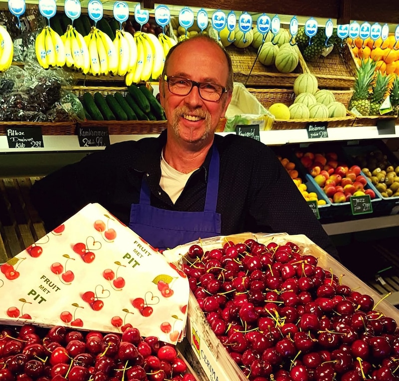 Fred Roose (69) uit Uden overleden, dé groenteman van winkelcentrum ...