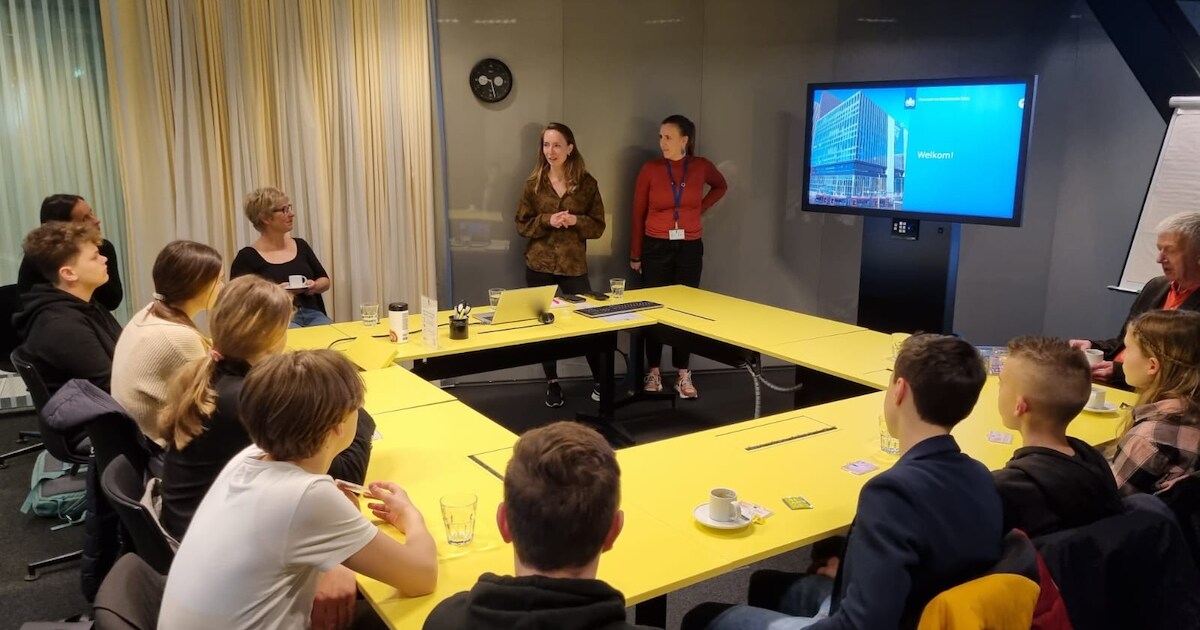 Osse brugklassers op bezoek bij ministerie: ‘het was een supermooi ...