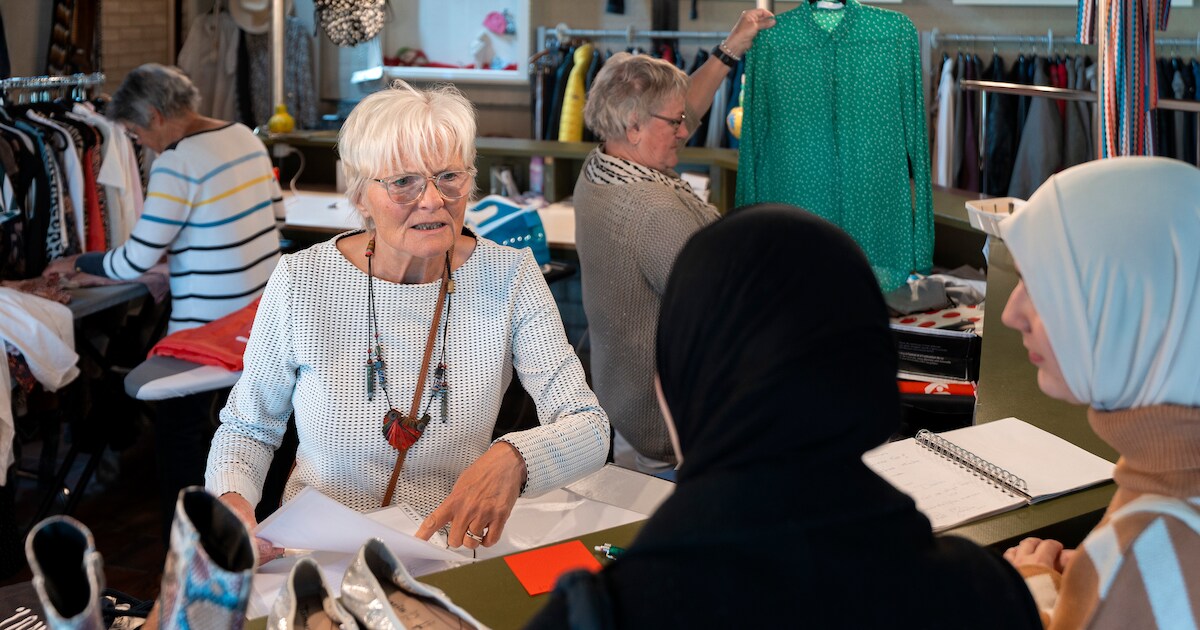 Kleding- en speelgoedbank dreigen dakloos te worden: ‘Als we niks ...