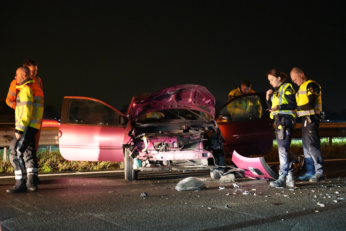 Vrouw gewond bij ongeluk op de A27 bij Nieuwendijk: bestuurster botst ...