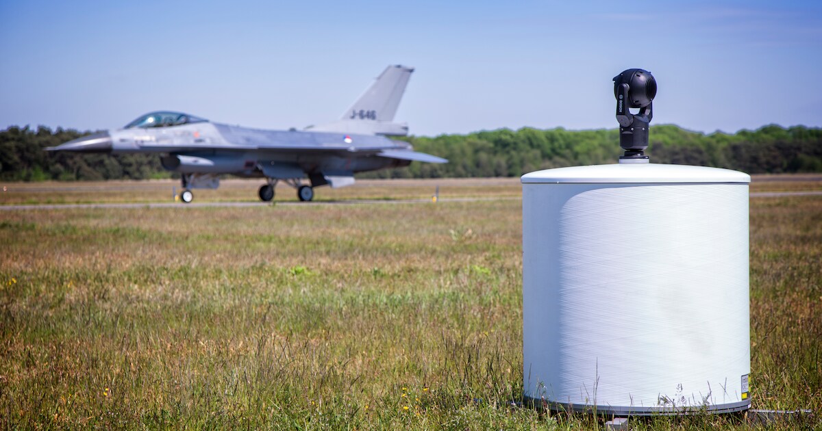 Vliegbasis Gilze-Rijen krijgt superluxe vogelradar, kosten: 7 miljoen ...