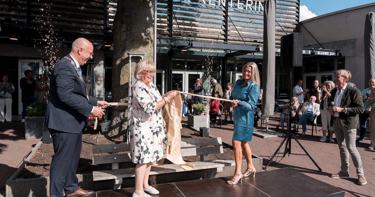 Albert West heeft tien jaar na zijn overlijden nu écht zijn eigen plein in Rosmalen | Den Bosch ...