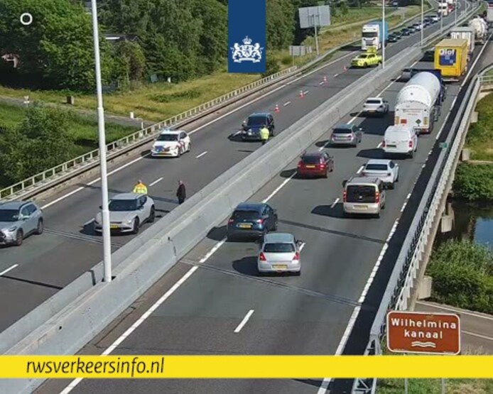 Ongeluk op A58 richting Tilburg zorgt voor vertraging, weg weer vrij | Oirschot | bd.nl