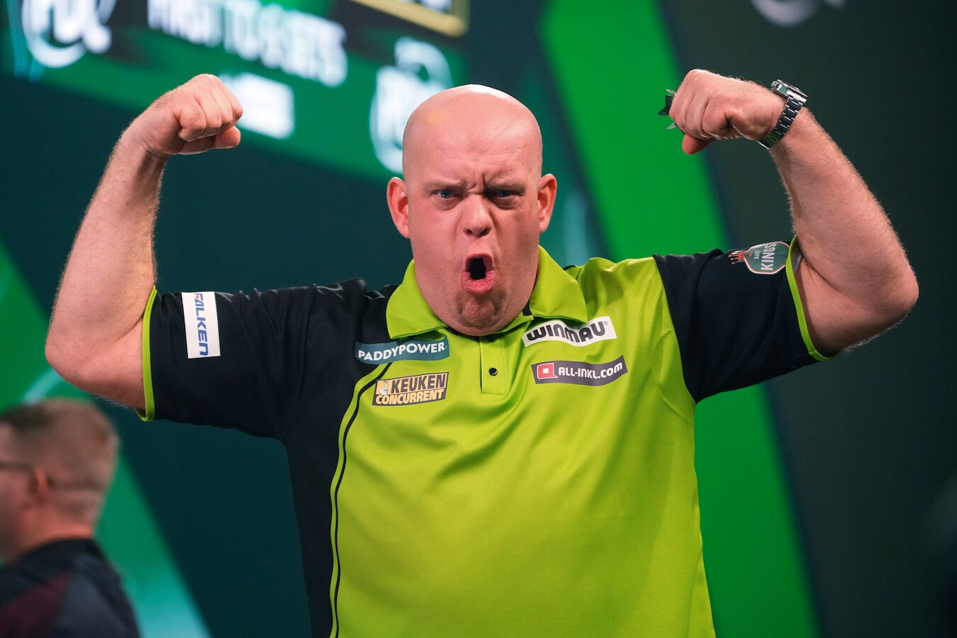 Michael van Gerwen wacht kraker tegen 17-jarige Luke Littler in ...