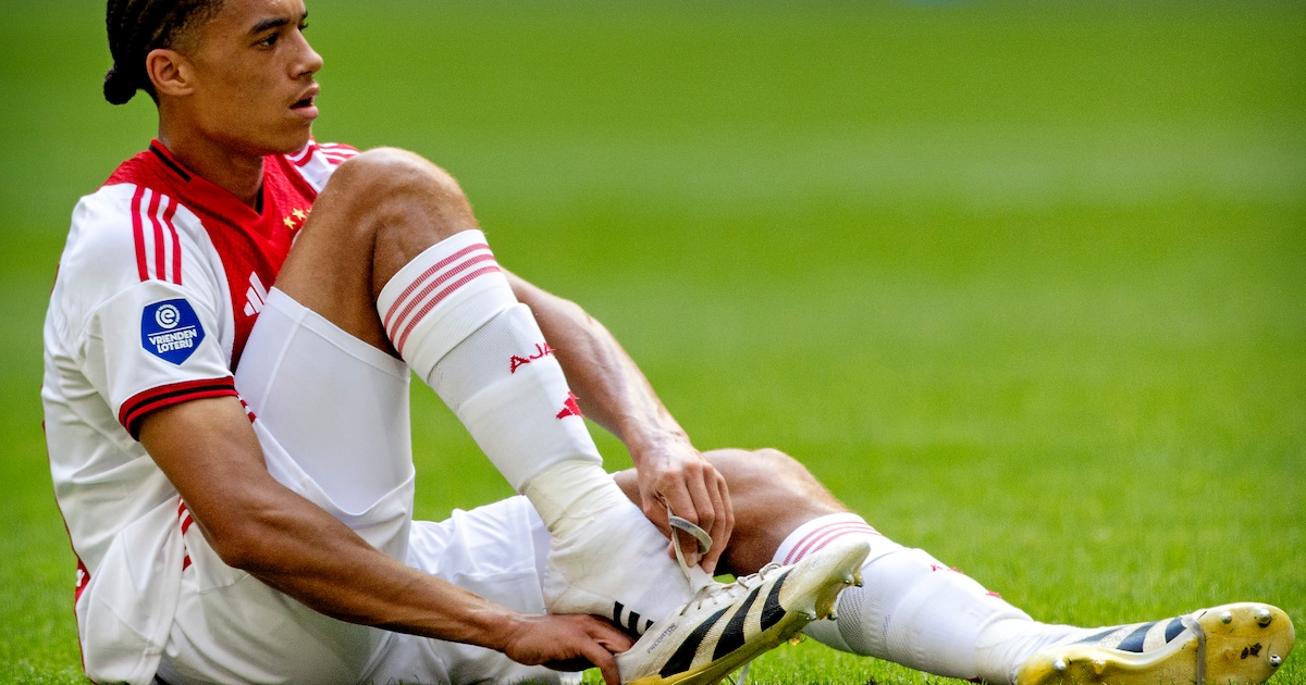 Ajax wil toptalent Aaron Bouwman (18) belonen met langdurig contract | Voetbal | BD.nl