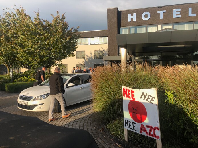 Omwonenden van azc in Uden weinig wijzer na tweede informatieavond: ‘Dit was totaal nikszeggend ...