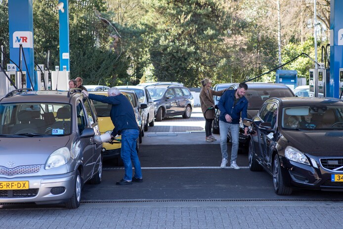 Poppels tankstation verbouwt: situatie voor tankende Brabanders wordt ...
