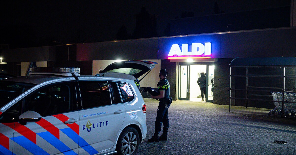 Gewapende overvallers Aldi in Tilburg nog steeds op de vlucht, politie tast in het duister ...