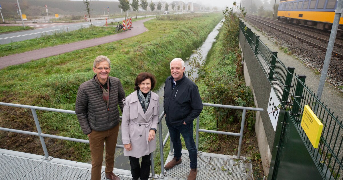 Geen treinstation en geen goede aansluiting op de N65, snel groeiend ...