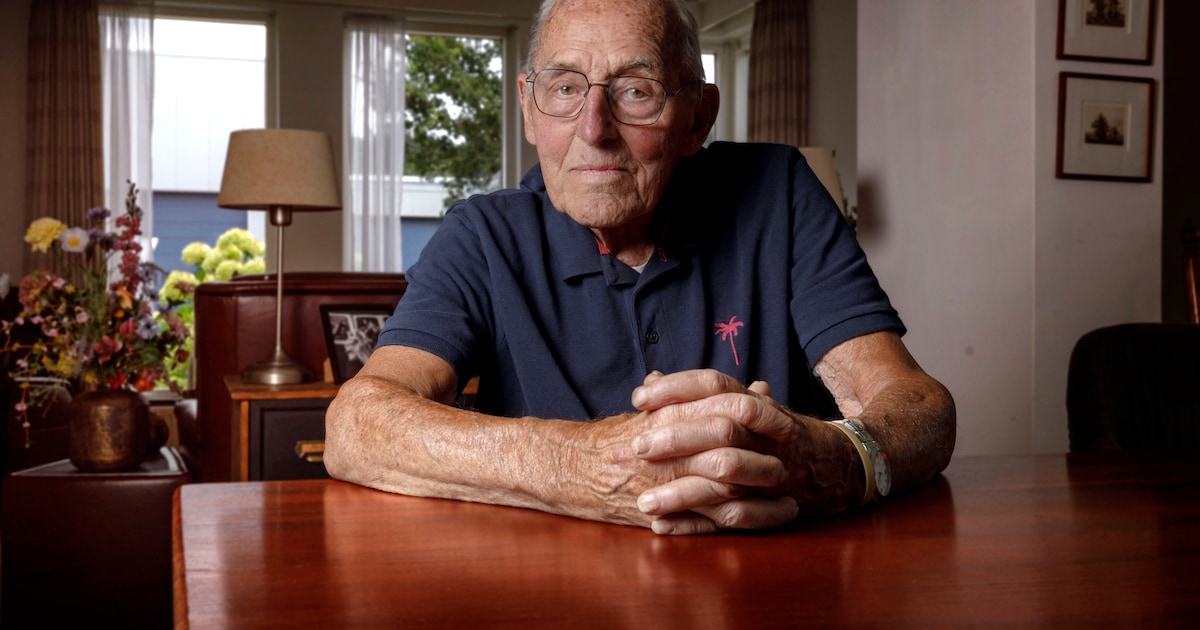 Kees Liebregts (90) uit Vessem werd wakker met een Duitser op zijn ...